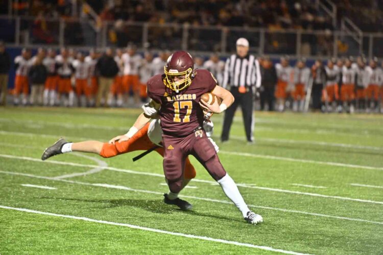 Raiders emphasize the team in final game | News, Sports, Jobs - Tribune ...